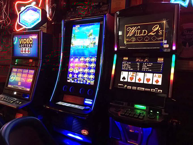 The electronic glow of these machines provides a Vegas-like backdrop to your chicken pilgrimage. Gambling on dinner was never this rewarding.