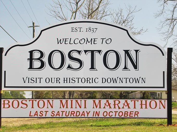 This welcome sign doesn't just mark a boundary—it announces you've arrived somewhere special, where marathons and history coexist in perfect small-town harmony.
