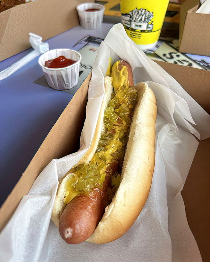 The Chicago dog arrives dressed to impress with all the traditional fixings – a Midwestern handshake in the heart of Hollywood.