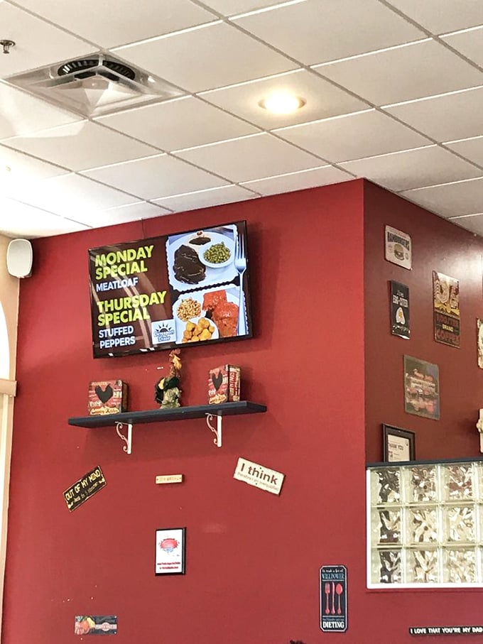 The digital specials board announces meatloaf Monday and stuffed pepper Thursday—two reasons to rearrange your week around a visit.