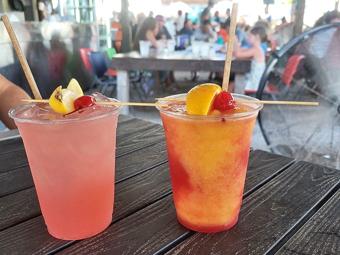 Colorful cocktails garnished with fruit skewers – because drinking something that matches the sunset is practically mandatory in Florida.