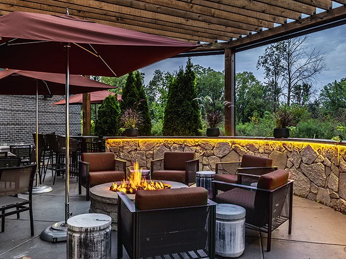 Outdoor seating with fire features that extend patio season well into fall. Mother Nature and modern comforts reaching a delicious compromise.