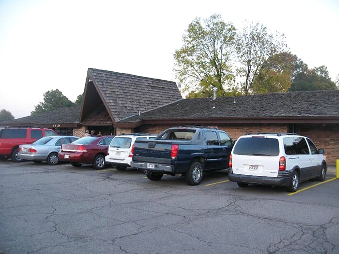 A full parking lot tells you everything you need to know about a restaurant. Local cars know where the good stuff is.