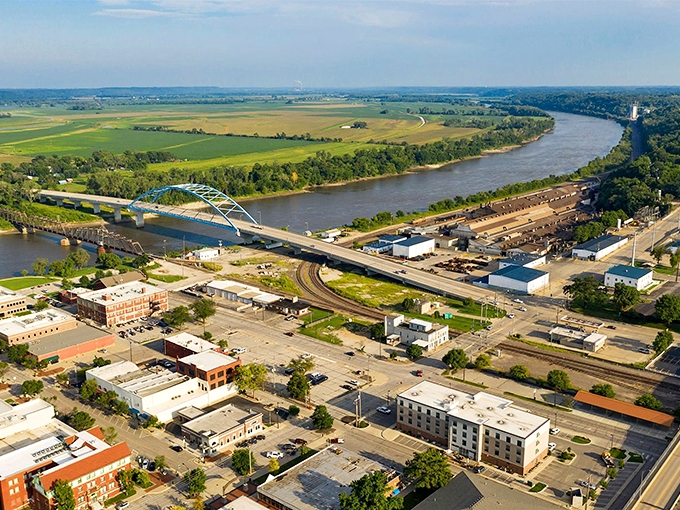 From above, Weston reveals its perfect positioning along the Missouri River—a strategic spot that first attracted settlers and now draws day-trippers seeking escape.