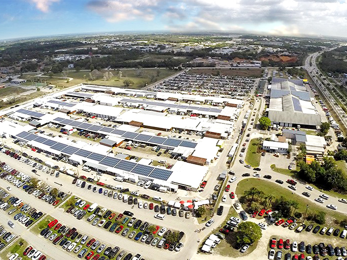From above, Fleamasters reveals its true massive scale. Those tiny dots are cars belonging to people who said, "We'll just stop in for an hour."