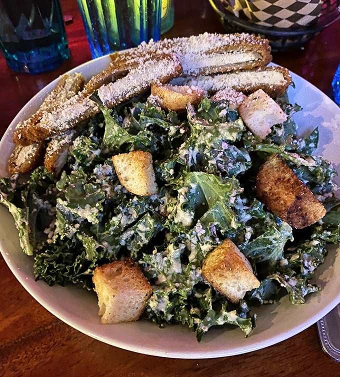A Caesar salad that Julius himself would approve of. Those homemade croutons deserve a standing ovation for their perfect crunch-to-chew ratio.