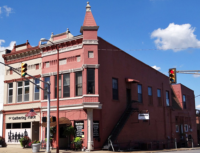 This corner building has witnessed more town gossip than a hairdresser on a busy Saturday—and looks just as good keeping secrets.