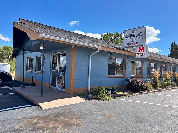 The Worden Café stands as a testament to small-town dining where locals gather for hearty meals and conversations that often last longer than breakfast.