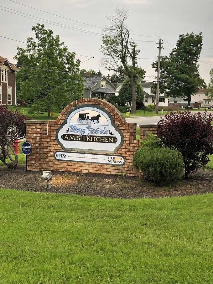 The iconic sign marks the entrance to flavor country. Like Vegas for comfort food enthusiasts, what happens at Mary Yoder's rarely stays there – it follows you home on your hips.