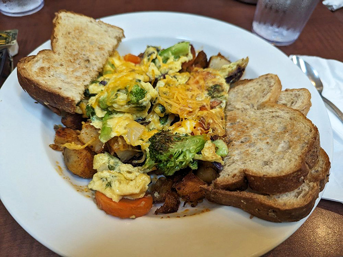A skillet scramble that throws conventional breakfast boundaries out the window. Vegetables for breakfast never looked—or tasted—so convincing.