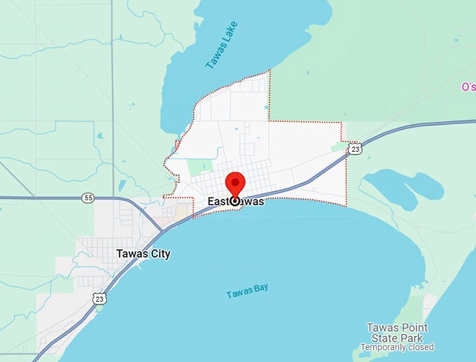 16. east tawas map