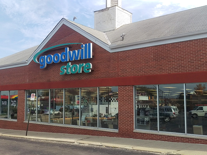 The classic brick Goodwill storefront – where one person's castoffs become another's treasures. Bargain hunting at its finest!