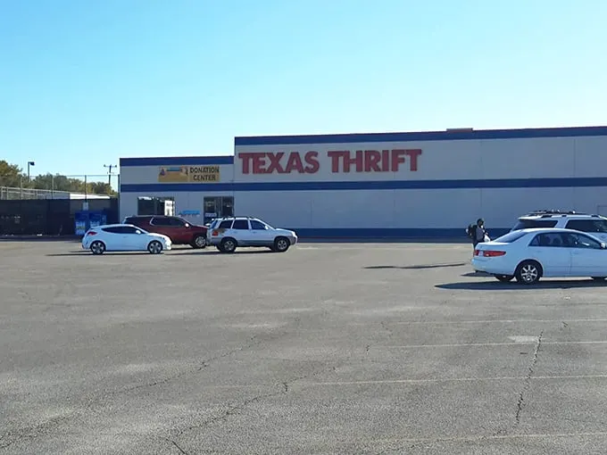 Texas Thrift's sprawling parking lot hints at the vastness inside. The thrill of the hunt begins before you even park!