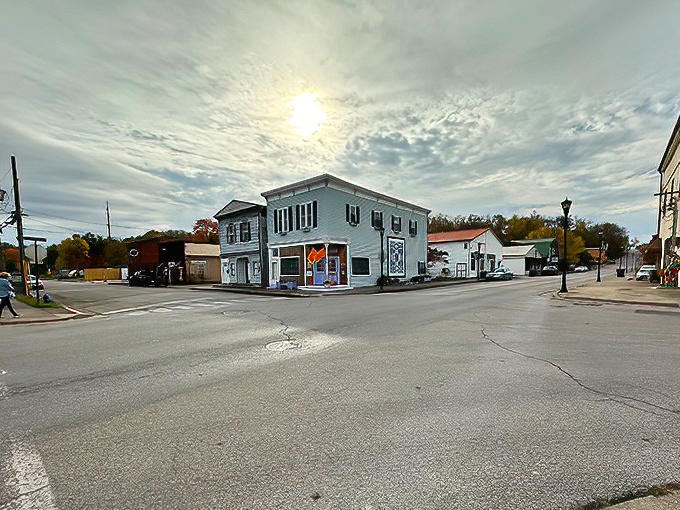 Small-town intersections where the traffic jams involve actual conversations. Berea's quiet streets invite you to slow down and notice the details.