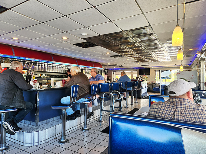 Where conversations flow as smoothly as the coffee. These counter seats have heard more local stories than a small-town librarian.