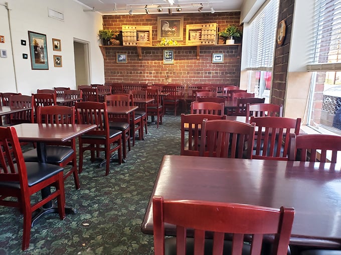 Simple wooden chairs and tables that have witnessed thousands of first dates, study sessions, and homecoming reunions. No pretension, just good eating ahead.