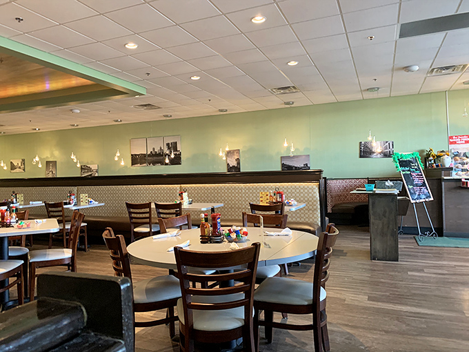 Simple, clean, and inviting—the dining room says "we focus on the food, not the frills." Those mint-green walls have witnessed countless breakfast epiphanies.