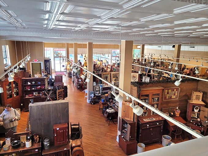 From this bird's-eye view, the mall reveals its labyrinth of vendor booths beneath that gorgeous pressed tin ceiling—Indiana Jones would need a map.