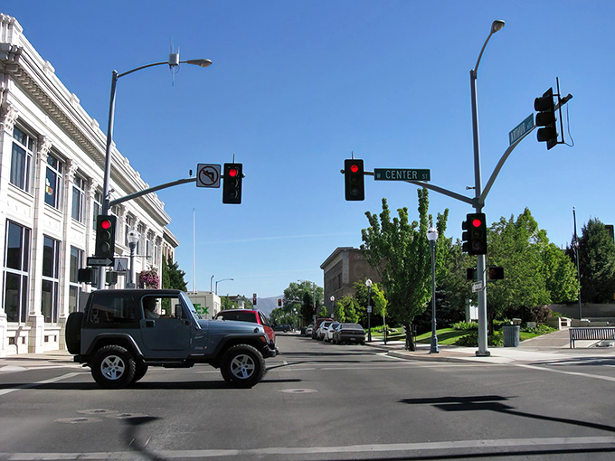 The "Gateway to the Northwest" welcomes you with wide streets and historic buildings that won't drain your retirement fund.