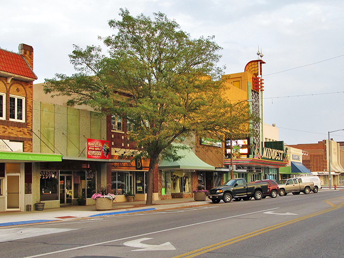 Tree-lined streets and classic storefronts give Scottsbluff that "Hometown, USA" feel we all secretly crave. Norman Rockwell would approve!