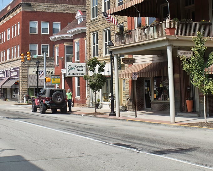 Classic Americana unfolds along High Street, where the Country Nook & Hardware sign reminds us some things are better left unchanged. 