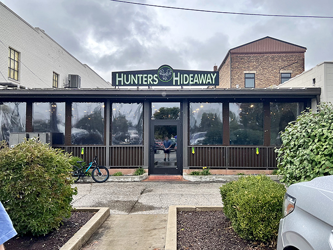 Hunter's Hideaway isn't just a restaurant—it's where comfort food gets the respect it deserves, minus any big-city pretension.