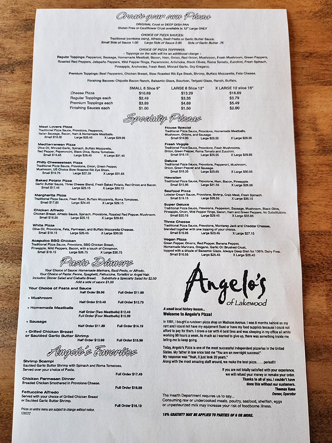 A menu that doesn't need fancy fonts or flowery descriptions. When your pizza speaks for itself, you don't need a hype man.