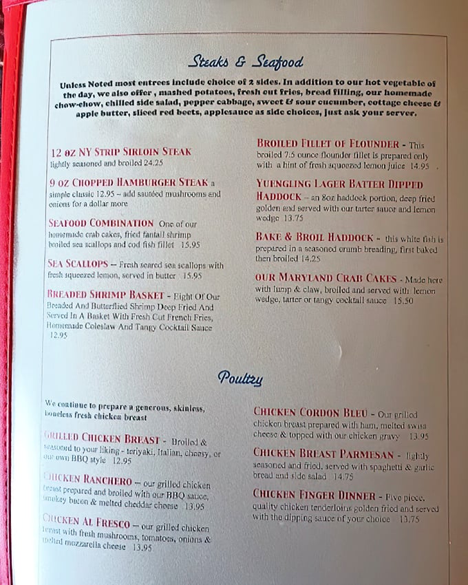 The menu reads like a love letter to traditional American cuisine. Those Maryland crab cakes aren't just famous—they're legendary.