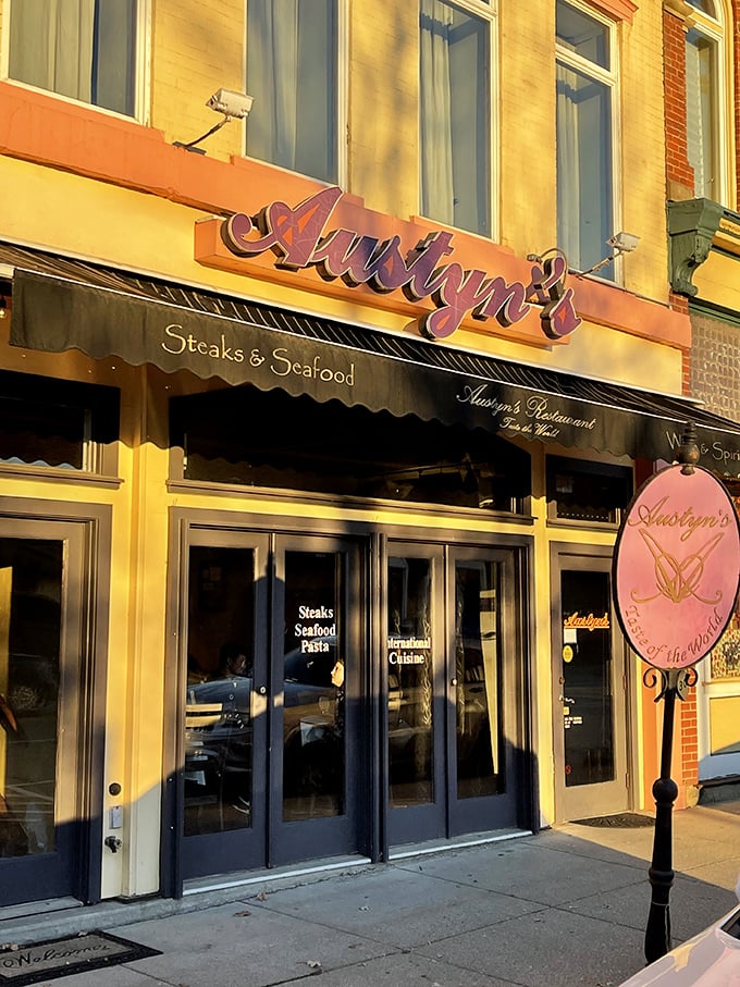 Austyn's Restaurant isn't just serving steaks and seafood—it's dishing up ambiance in a building that's witnessed more American history than your high school textbook.