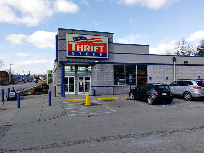 Red, white, blue, and full of bargains too! This patriotic palace of thrift might just be your new weekend obsession.
