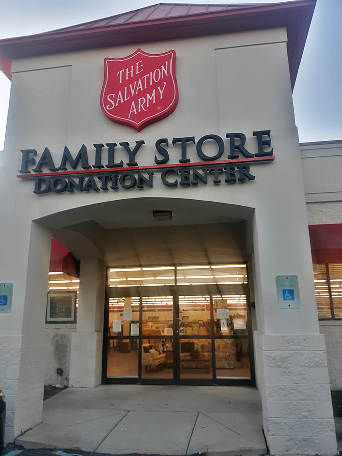 That little cupola on top isn't just for show – it's signaling "amazing deals ahead" to thrift enthusiasts everywhere.