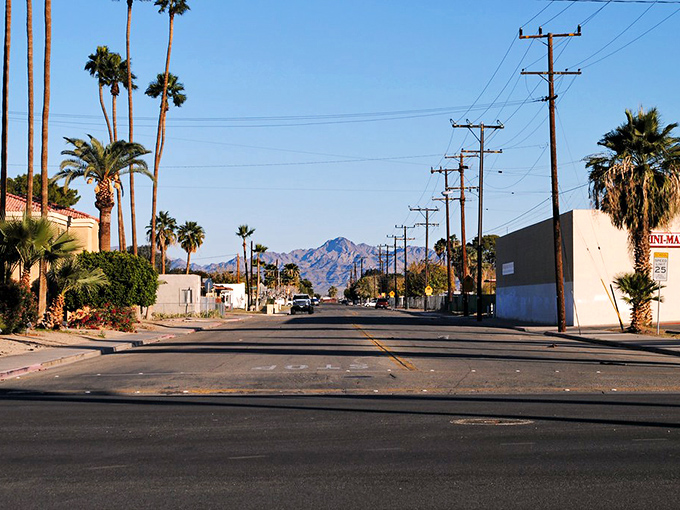 The desert landscape creates a painted backdrop for Blythe residents who enjoy California living at Arizona-adjacent prices.