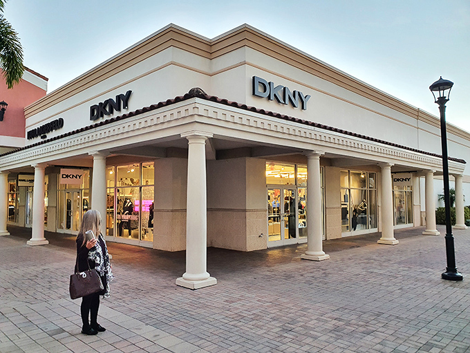 DKNY brings New York style to the Sunshine State, minus the Manhattan prices and attitude. 