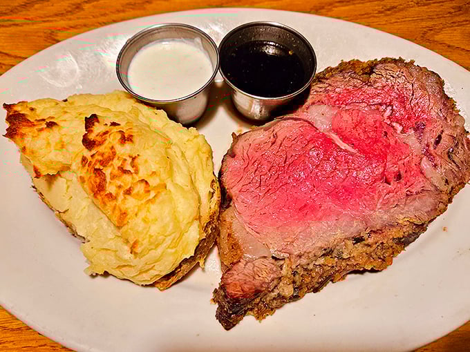 Behold the star of the show: prime rib so perfect it makes other cuts jealous.