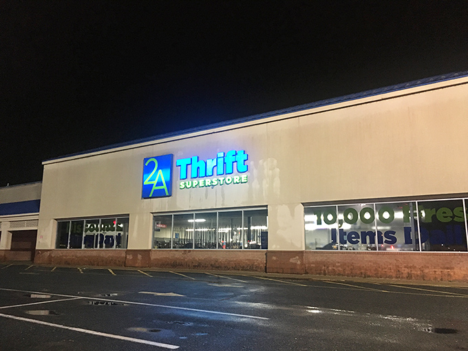 That evening glow makes even thrift shopping feel like a glamorous adventure in Alexandria.