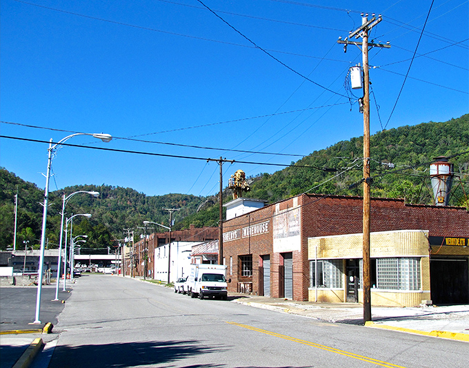 LaFollette's brick buildings and mountain setting create an affordable haven where your Social Security check stretches like taffy.