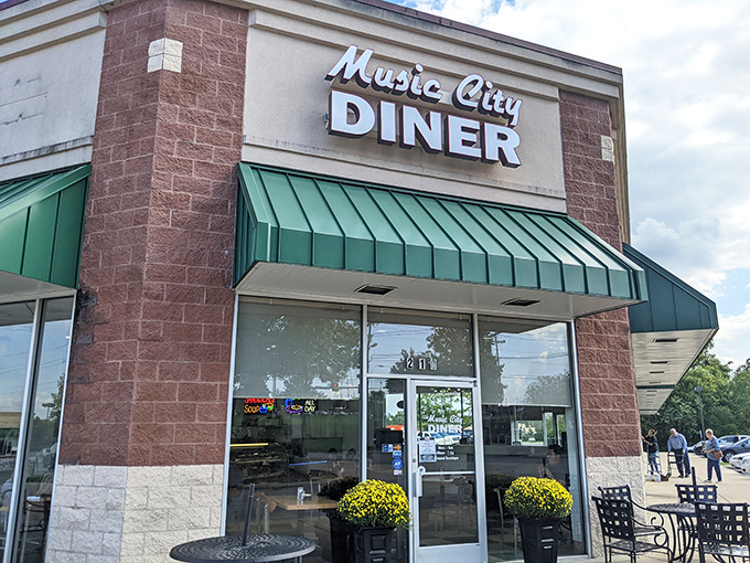 Music City Diner: String lights overhead, good company all around, and burgers that make you forget about Nashville's fancier offerings.