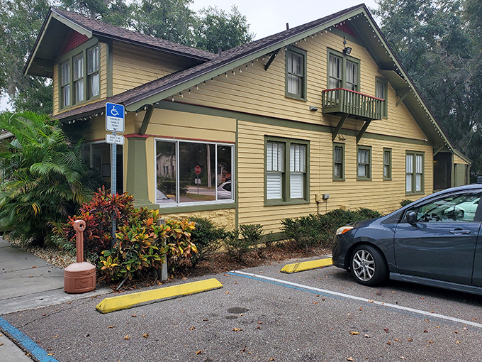 This charming Victorian-style building houses pizza dreams come true. PizzAmoré proves that historic charm and modern flavors are a match made in heaven.