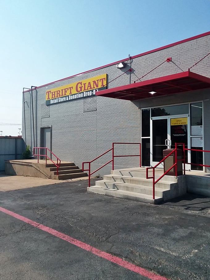 Thrift Giant (Dallas): "Those red steps lead to the promised land of secondhand treasures – comfortable shoes recommended!"