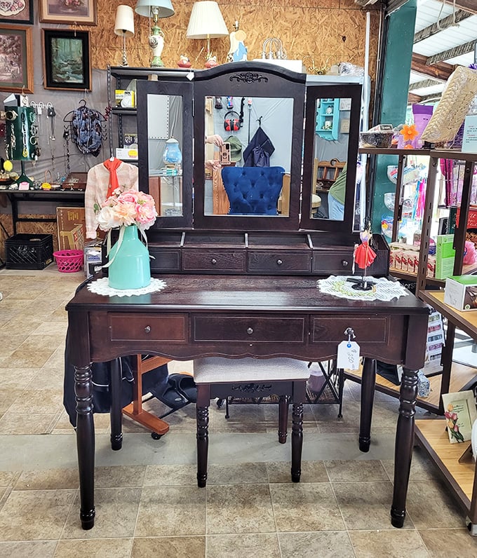This isn't just a vanity—it's a time machine to grandmother's dressing room, complete with that distinctive vintage velvet patina.