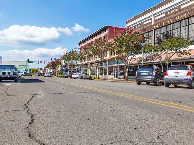 Conway welcomes you with its iconic downtown arch – a gateway to affordable retirement in the heart of Arkansas.