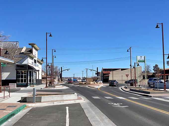 Farmington's charming downtown invites you to slow down and stay awhile. The kind of place where "rush hour" means three cars at a stoplight.