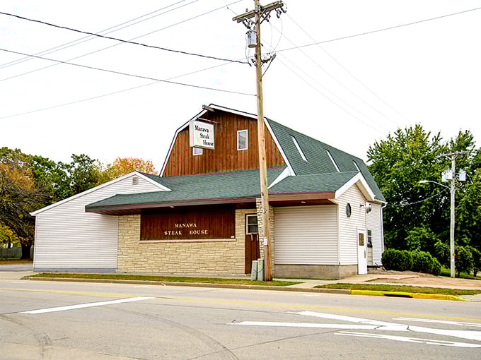 Barn-style architecture with a mission: delivering T-bones that make grown adults weep with joy.