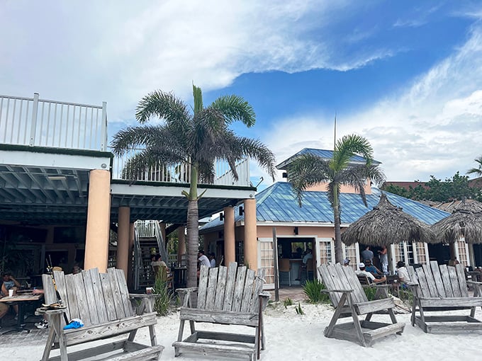 Sandy floors and weathered wood – this beach bar clearly graduated summa cum laude from the School of Florida Chill.