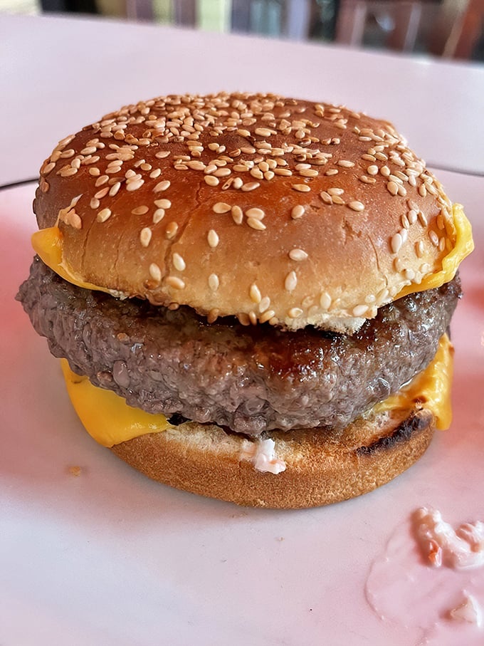 This isn't just a burger—it's a masterclass in simplicity. Perfectly charred patty, melted cheese, sesame-studded bun. No filter needed.
