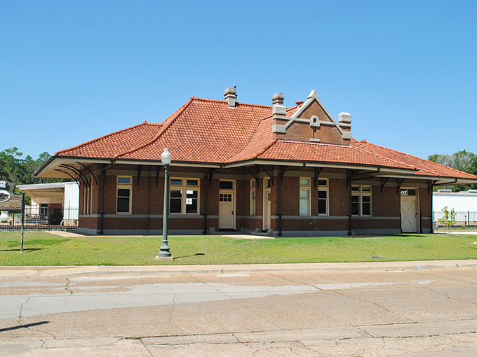 Nacogdoches wears its title as Texas' oldest town with brick-built pride – historic buildings that have witnessed centuries of affordable living.