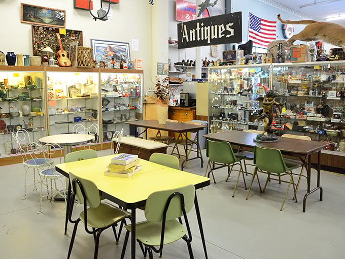 Those avocado-green chairs aren't just furniture—they're a portal to every Midwestern kitchen table circa 1972.