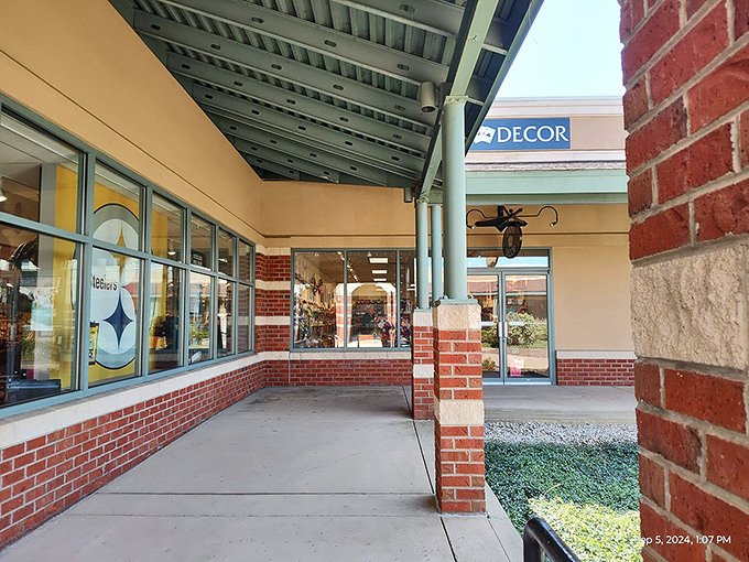 Between Steelers merchandise and home décor, these covered walkways ensure your bargain hunting continues uninterrupted, regardless of Pennsylvania's unpredictable weather.