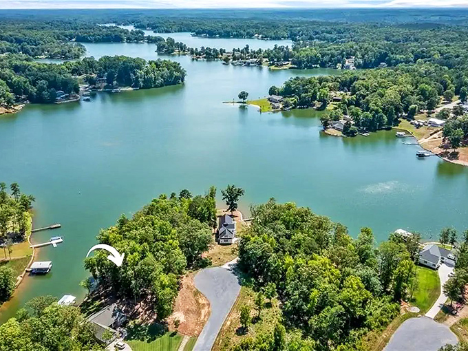 Nearby Lake Secession offers a watery playground where the only notification you'll receive is the occasional splash of a jumping fish.