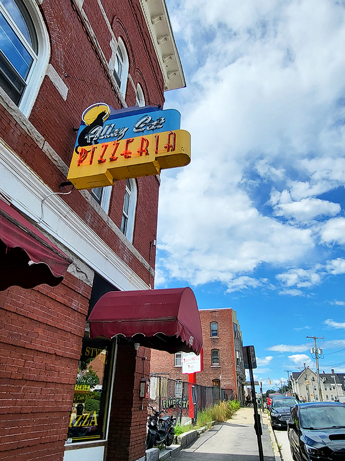 Alley Cat's classic brick building and vintage sign have been welcoming hungry Manchester residents for years - and for good reason!